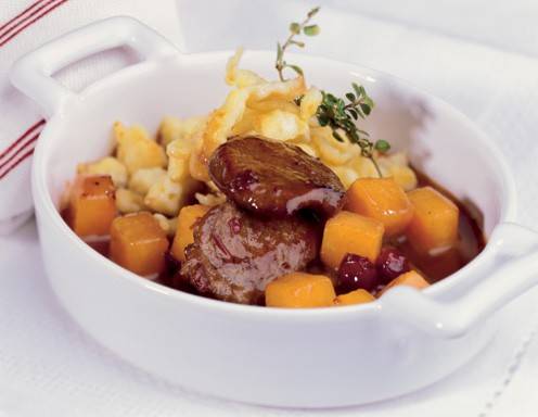 Rehgeschnetzeltes mit Nockerln Rezept - ichkoche.de