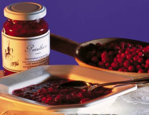 Kaltgerührte Preiselbeeren Rezept - ichkoche