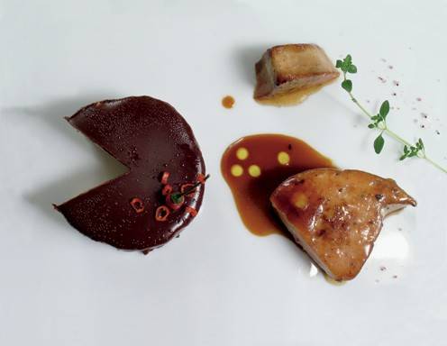 Gänseleber mit geschärfter Schokolade & Erdmandelöl Rezept - ichkoche.ch