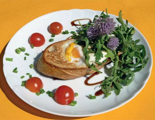Spiegelei im Knusperbrot Rezept - ichkoche.de