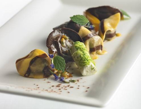 Schokolade-Ravioli mit Mango Rezept - ichkoche.at