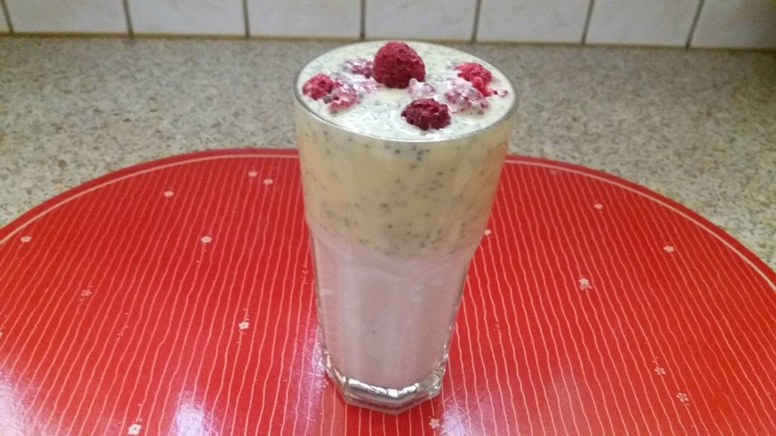 Vanille-Soja-Dessert mit Himbeeren Rezept - ichkoche.ch