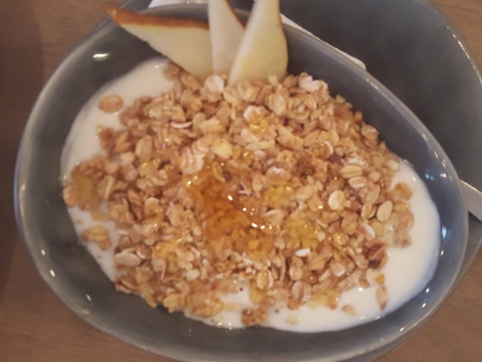 Joghurt mit Granolamüsli Rezept - ichkoche.de
