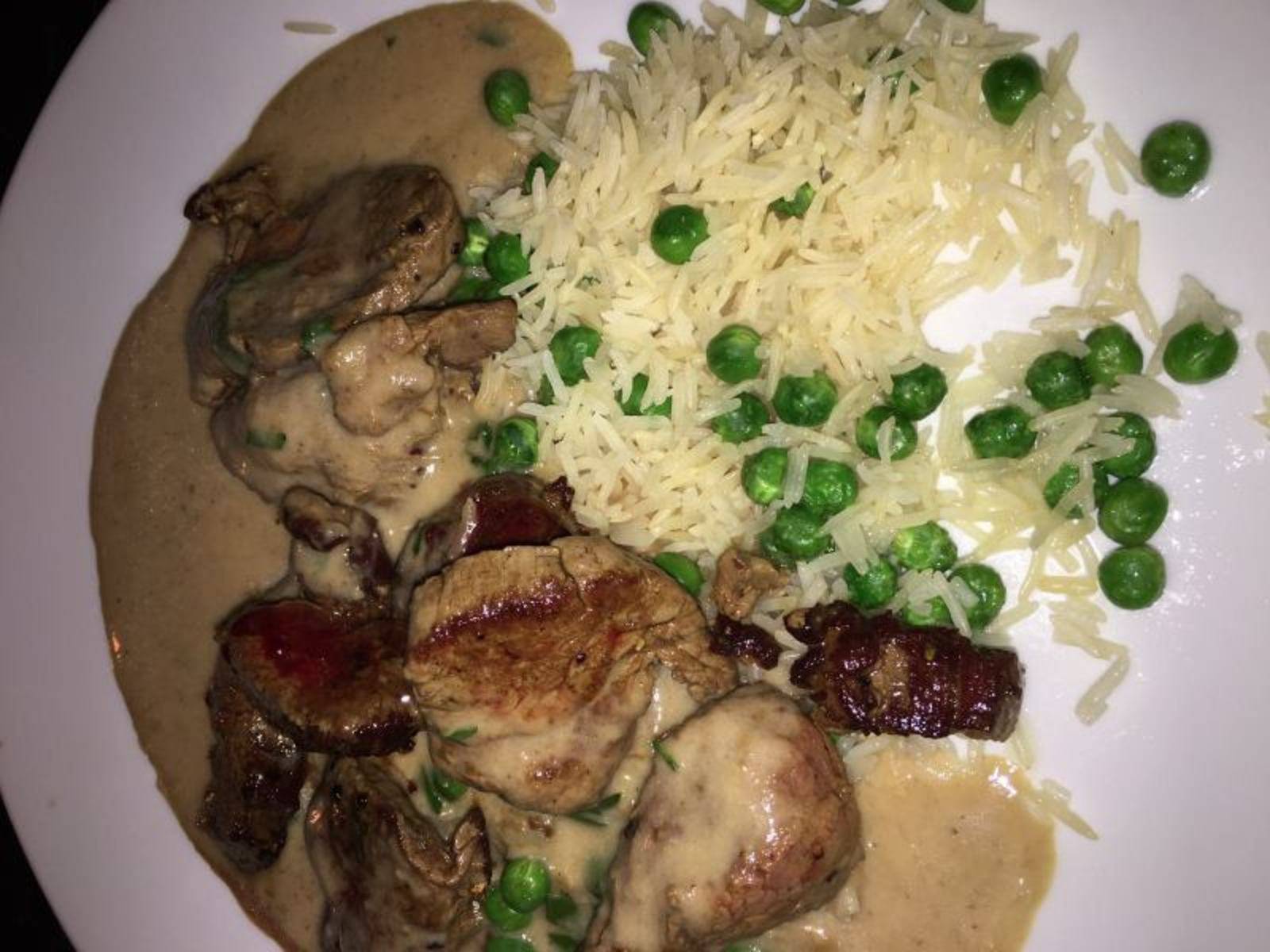 Geschnetzeltes Kalbfleisch in Rahmsauce Rezept - ichkoche.de