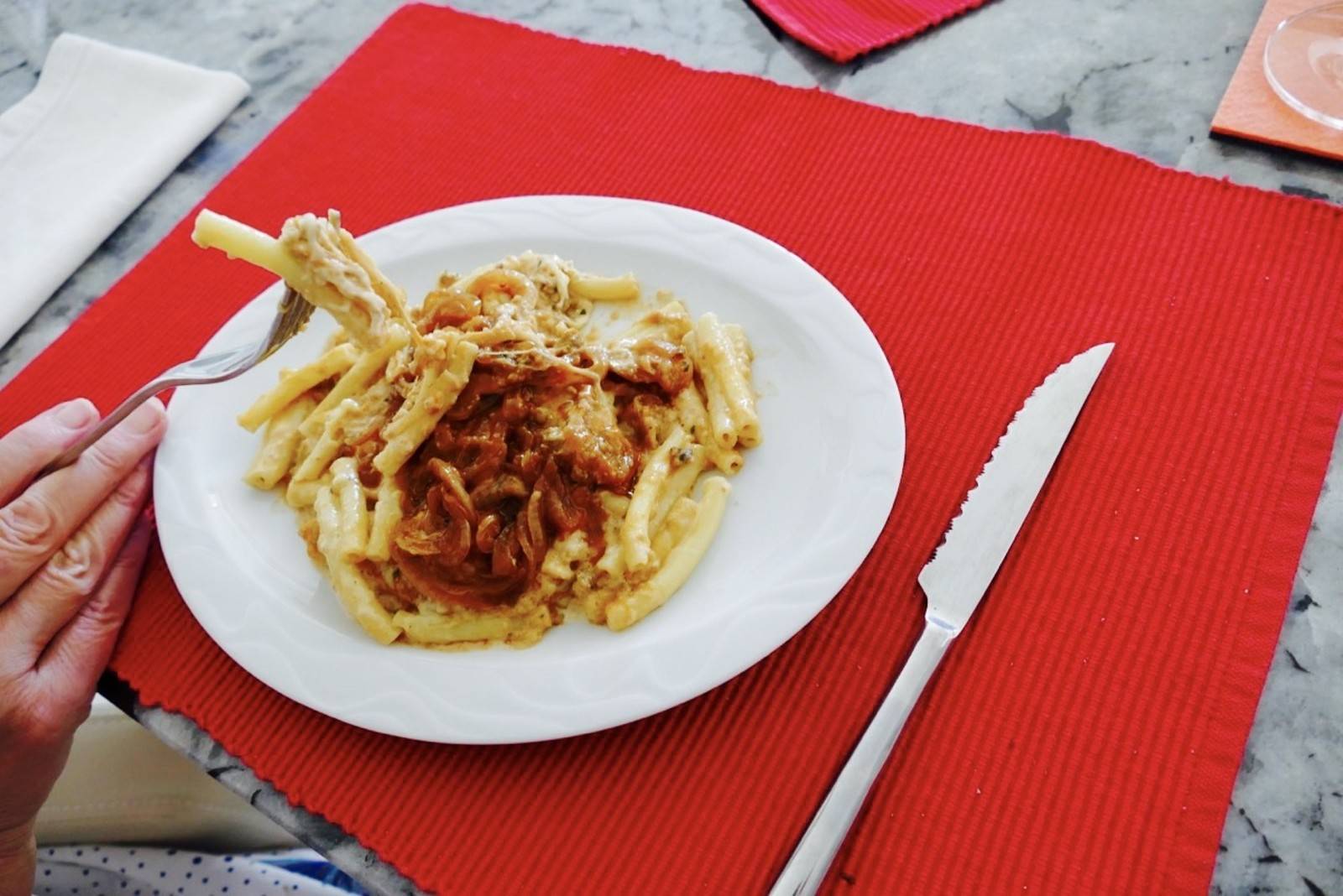 Käse Makkaroni a la Schweizer Älplermagronen Rezept - ichkoche.de