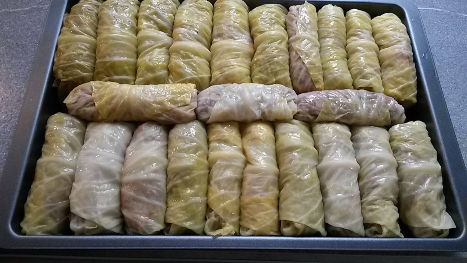 Sarma - Krautrouladen Rezept - ichkoche.de