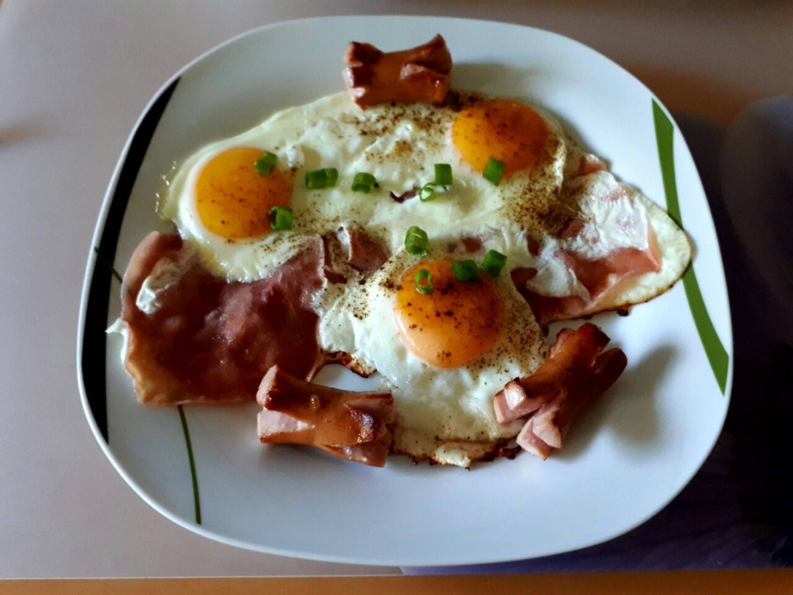 Ham and Eggs Rezept - ichkoche.de