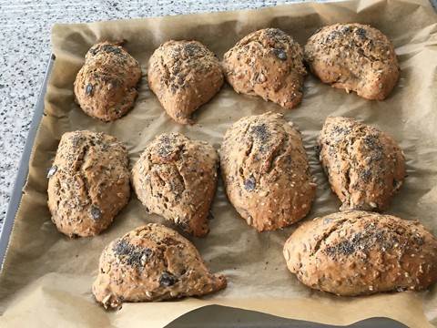 Dinkelweckerl Rezept - ichkoche.ch