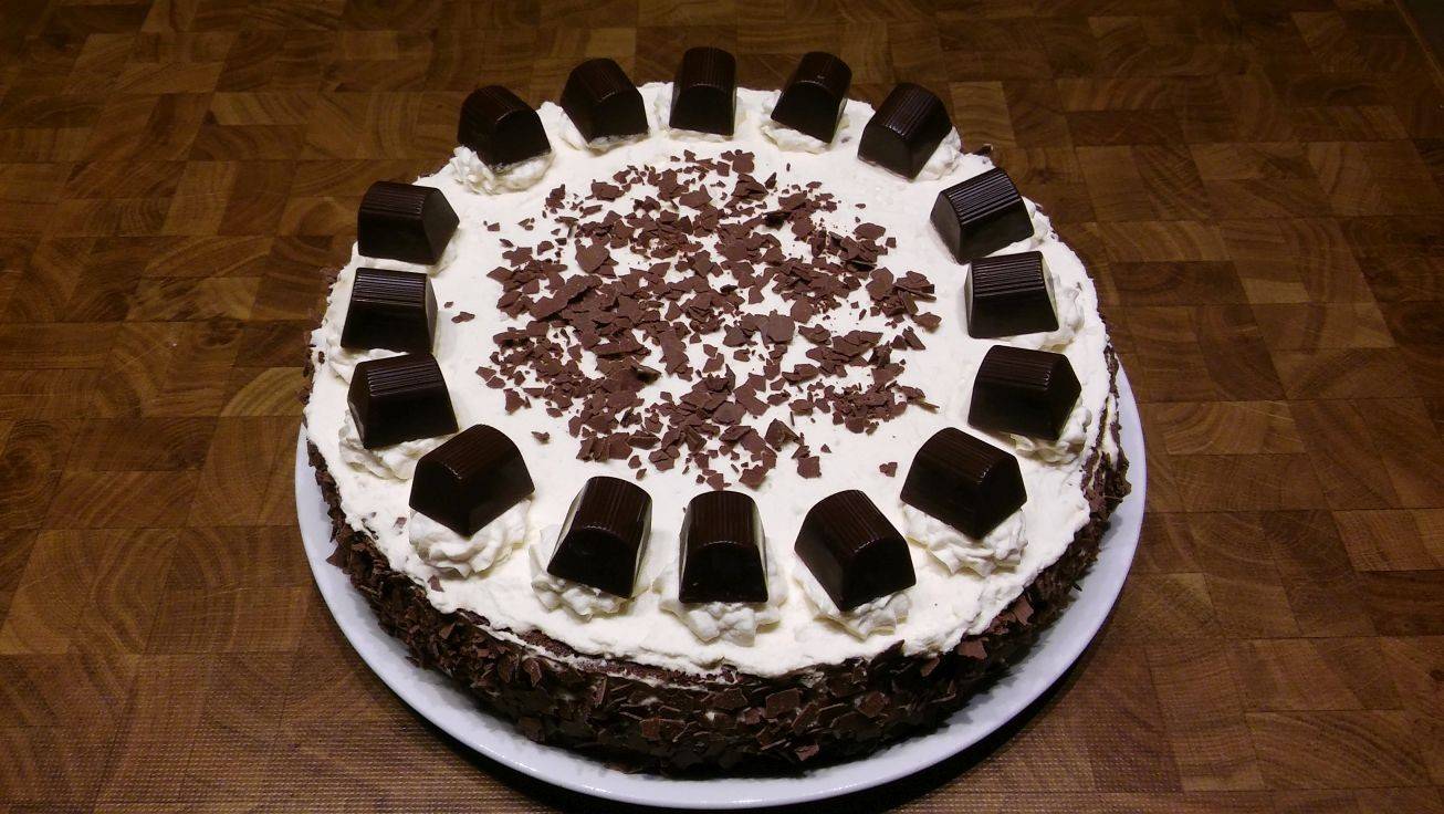 Mon-Cheri-Mandel-Torte Rezept - ichkoche.ch