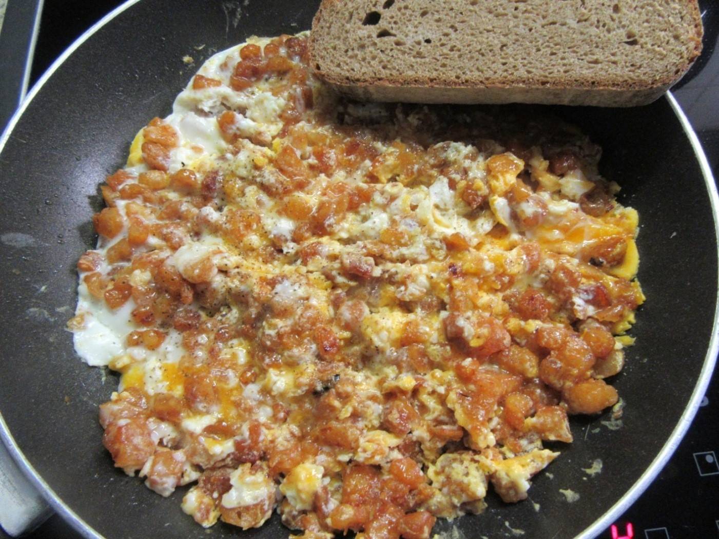 Grammeln mit Ei Rezept - ichkoche.de