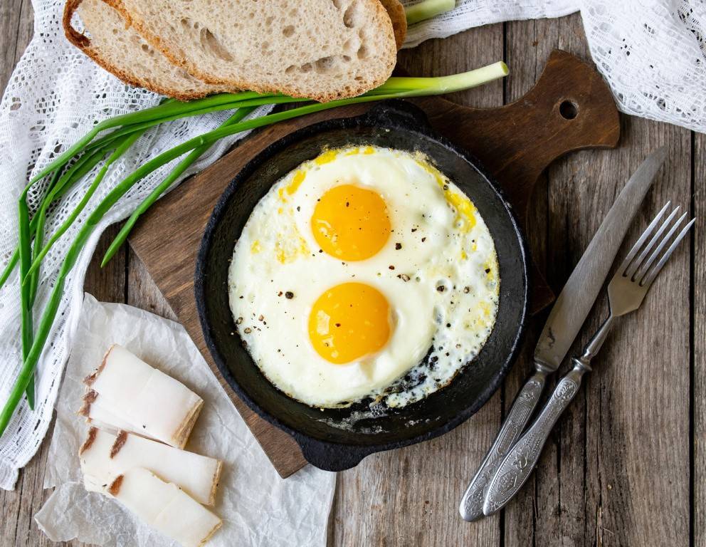 Das perfekte Spiegelei Rezept - ichkoche.de