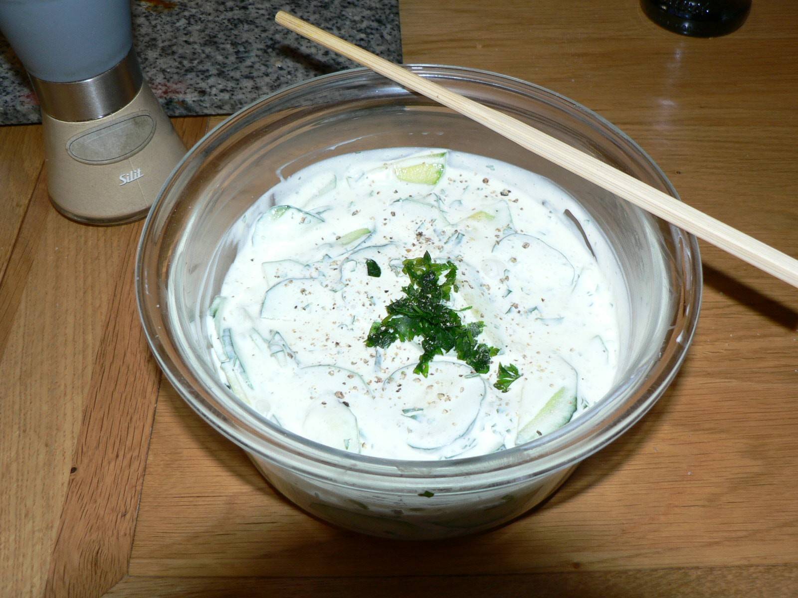 Gurken-Joghurt-Salat Rezept - ichkoche.ch