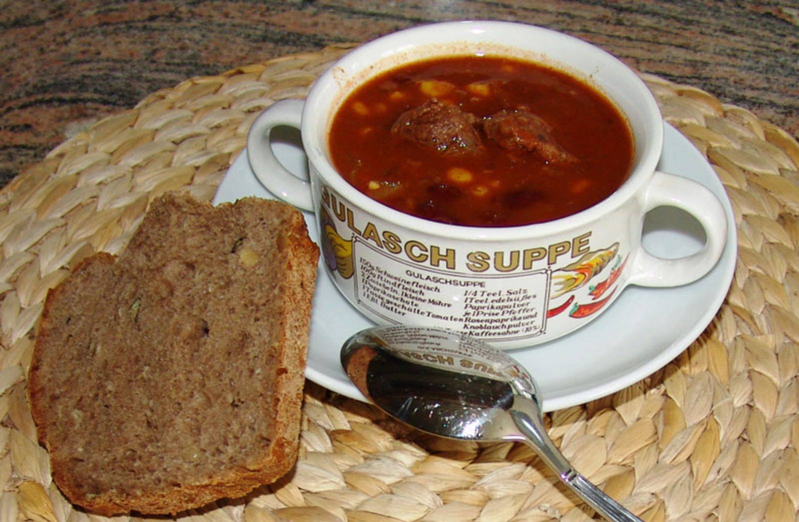 Gulaschsuppe Rezept - ichkoche.de
