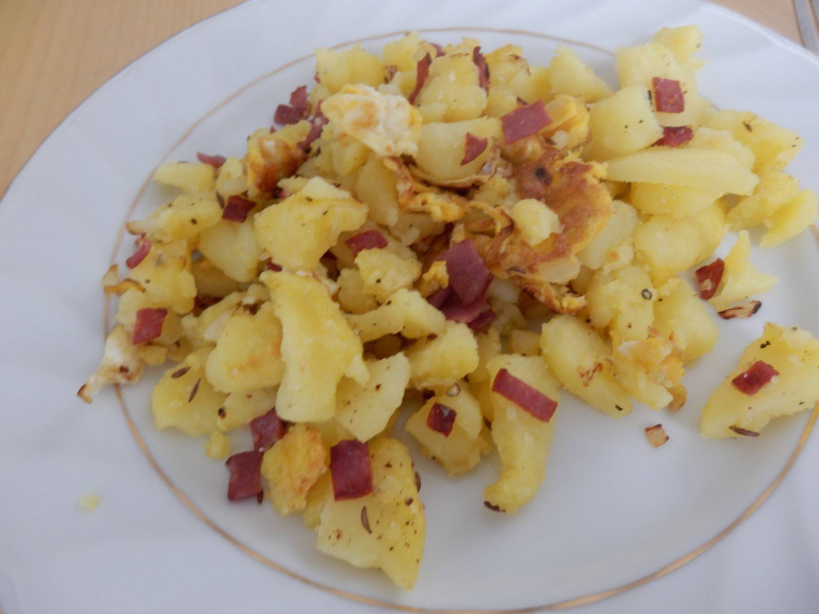 Erdäpfelgröstl Rezept - ichkoche.ch