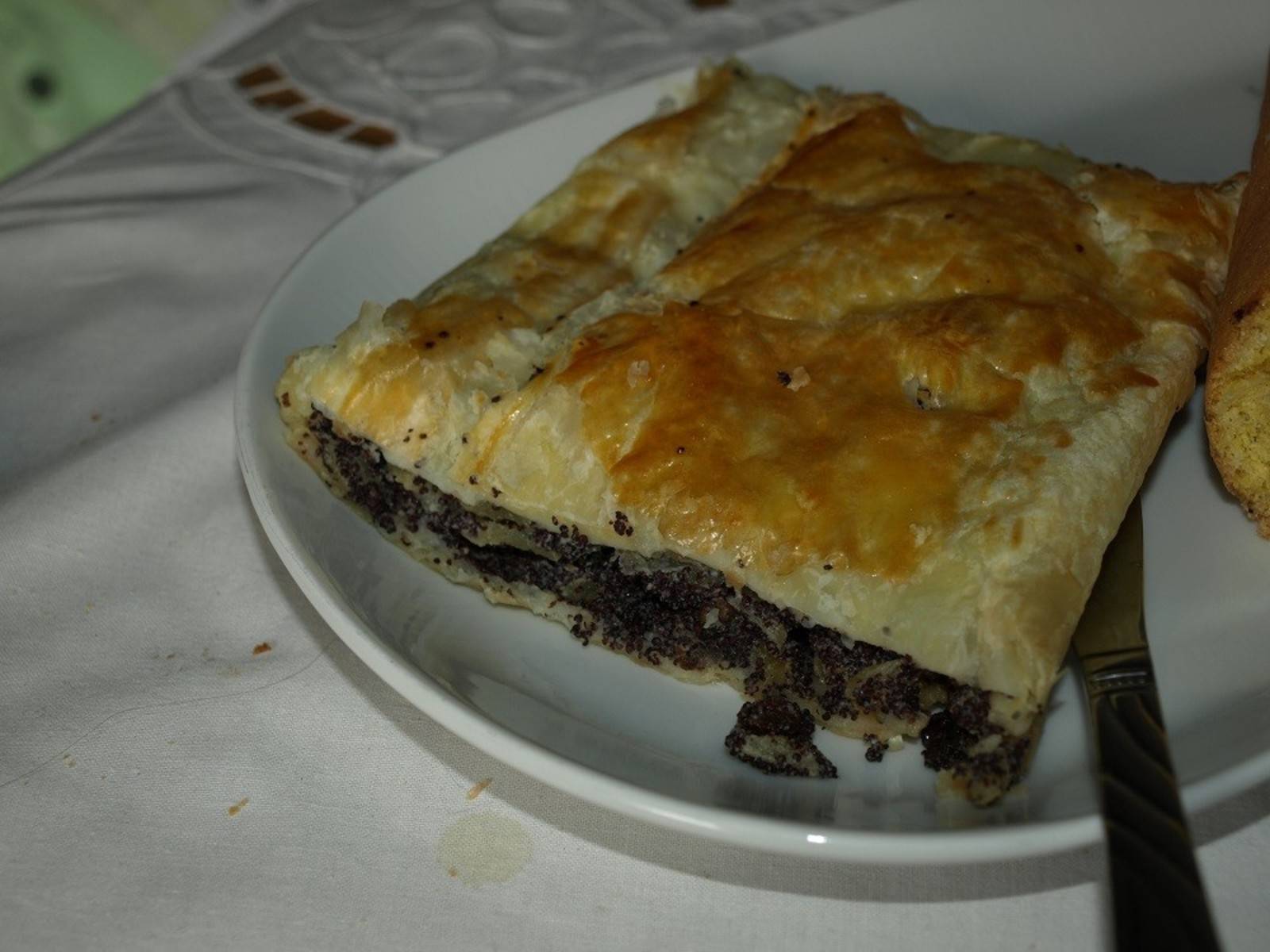 Mohnstrudel mit Äpfeln Rezept - ichkoche.de