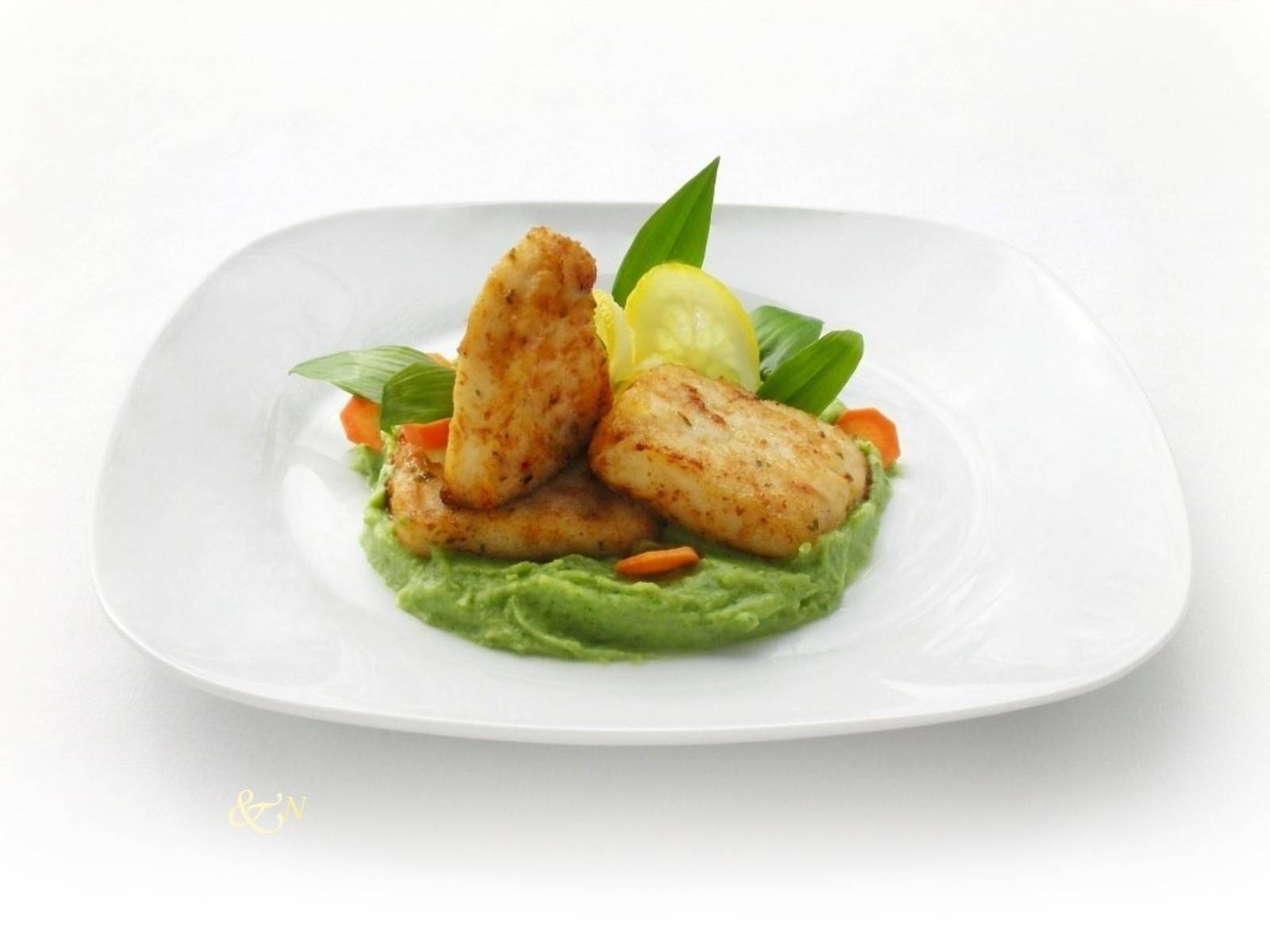 Gebratenes Seehechtfilet auf Bärlauch-Kartoffelpüree Rezept - ichkoche.ch