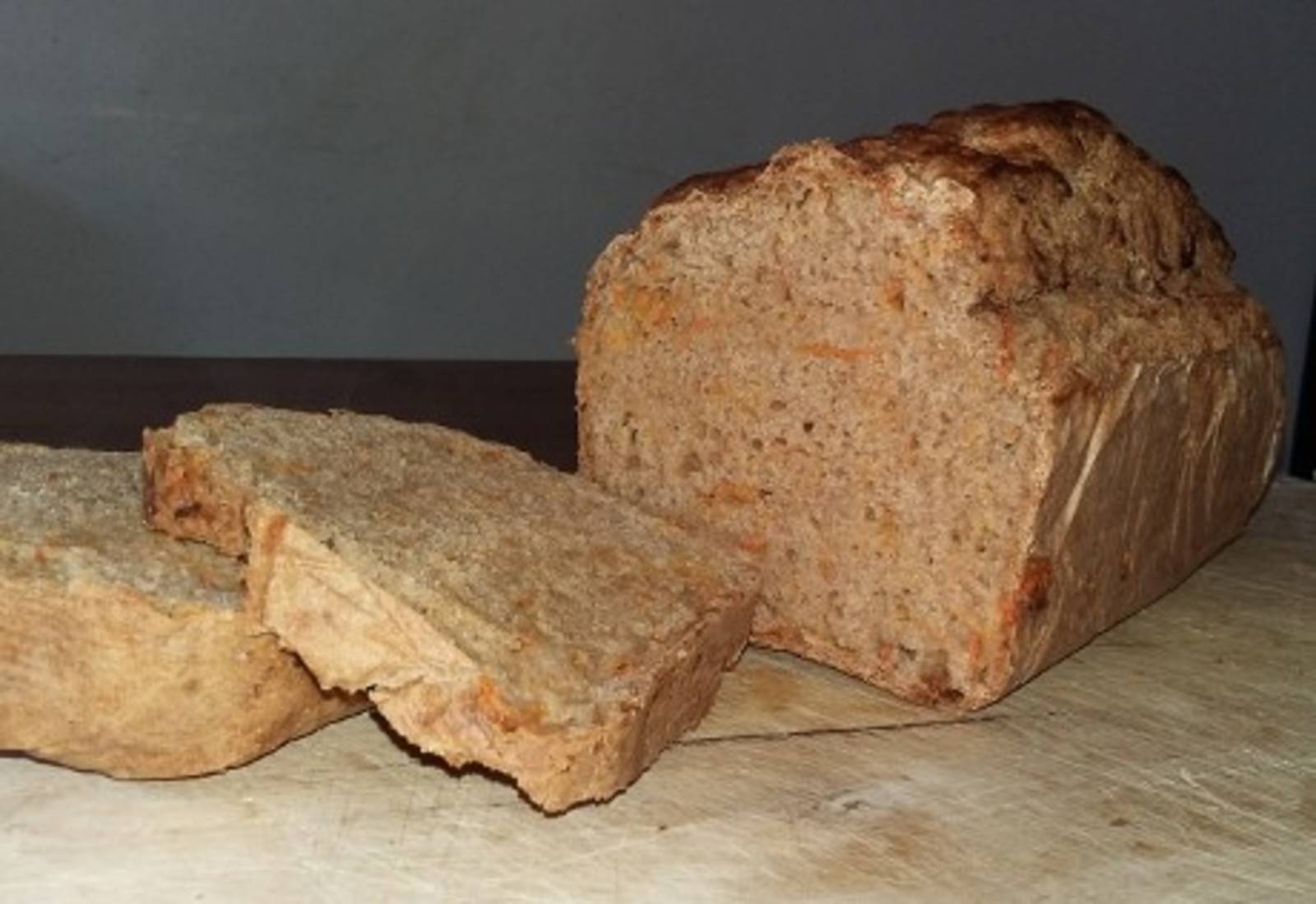 Karotten-Vollkornbrot Rezept - ichkoche.ch